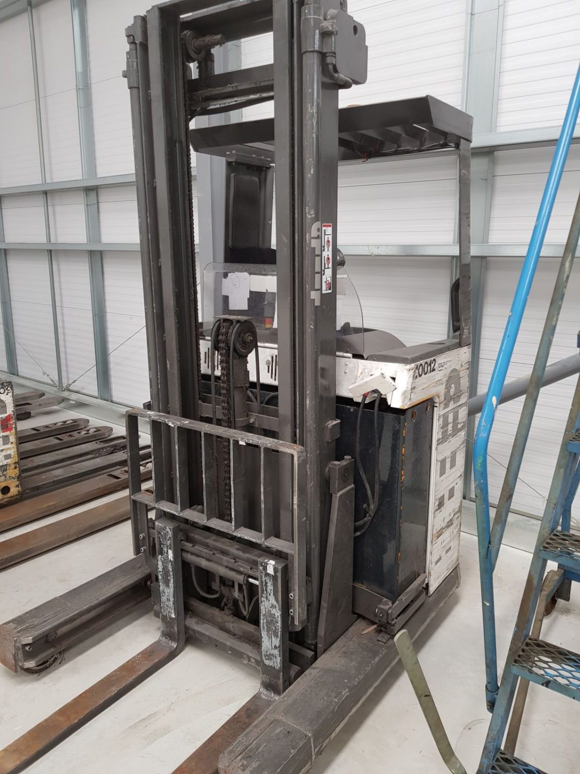 JST Forklift Trucks Wellingborough & Doncaster | Atlet UNS140DTFVXC570